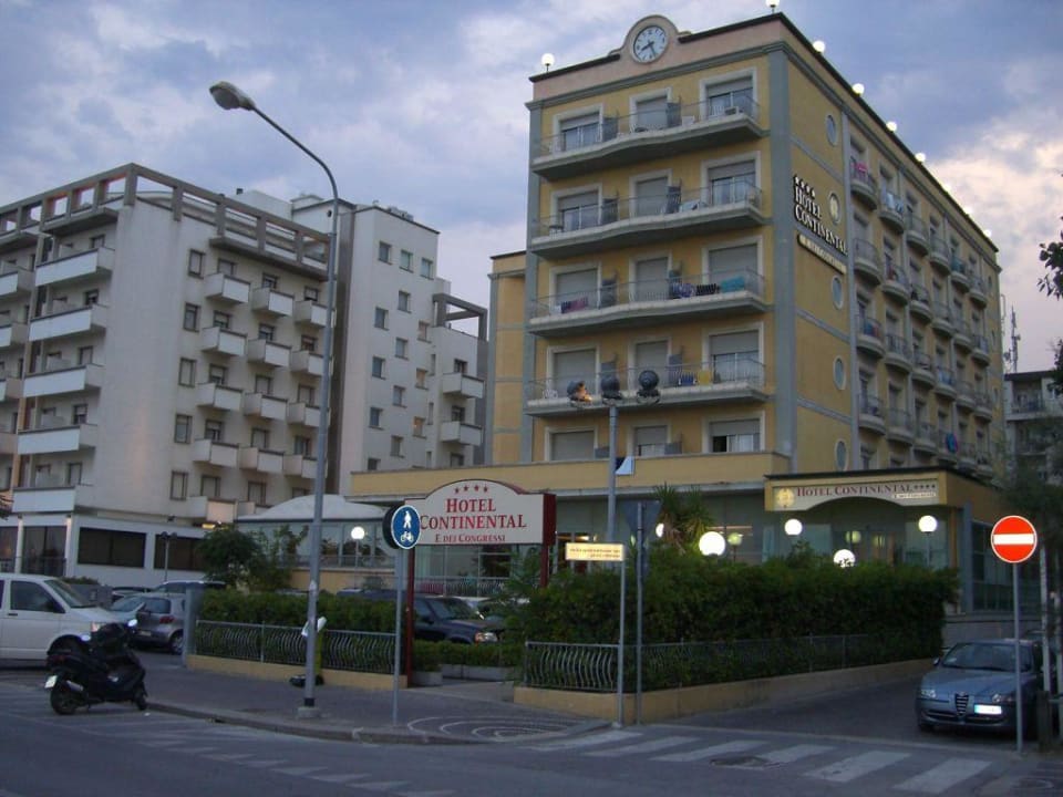 "Hotel Continental" Hotel Continental (Rimini) • HolidayCheck (Emilia ...