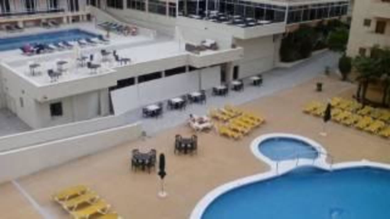 " Hier wird noch an der Ba..." BJ Playamar Hotel & Apartamentos (S ...