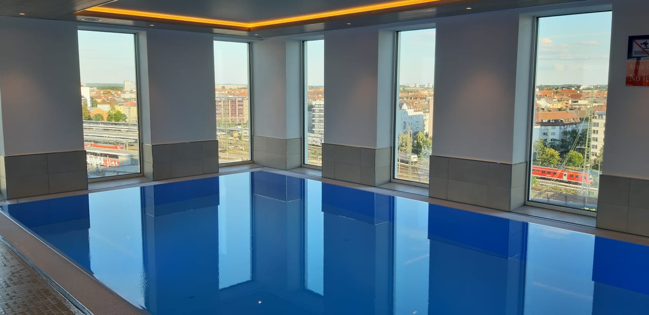 "Pool" Sheraton Carlton Hotel Nürnberg (Nürnberg) • HolidayCheck ...