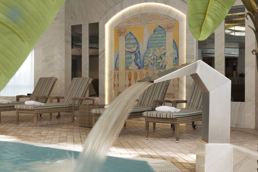 "Pool" Maritim Hotel Ulm (Ulm) • HolidayCheck (Baden-Württemberg ...