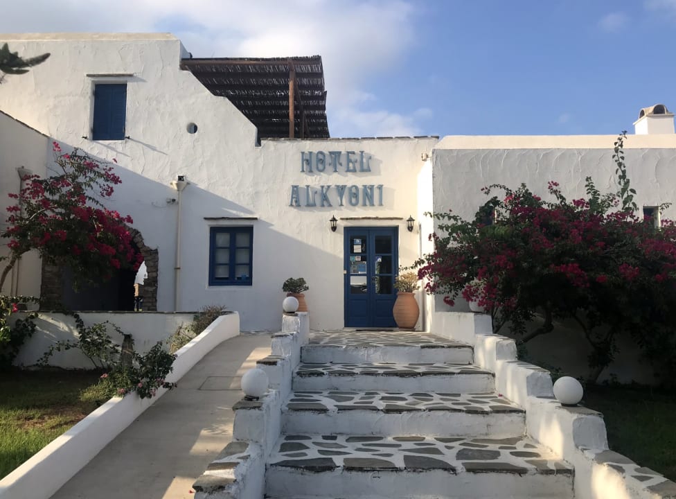 "Außenansicht" Alkyoni Beach Hotel (Naxos Stadt) • HolidayCheck (Naxos ...