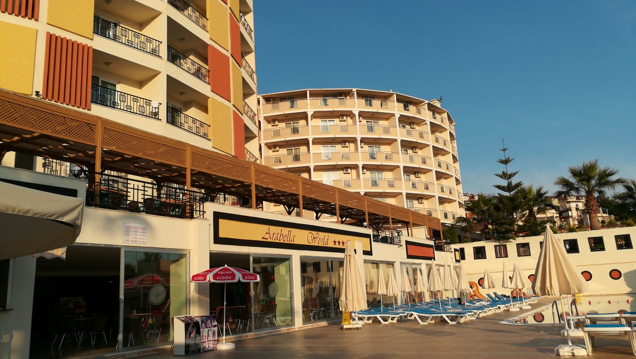 "Außenanlagen mit Poolbere..." Hotel Arabella World (Avsallar ...