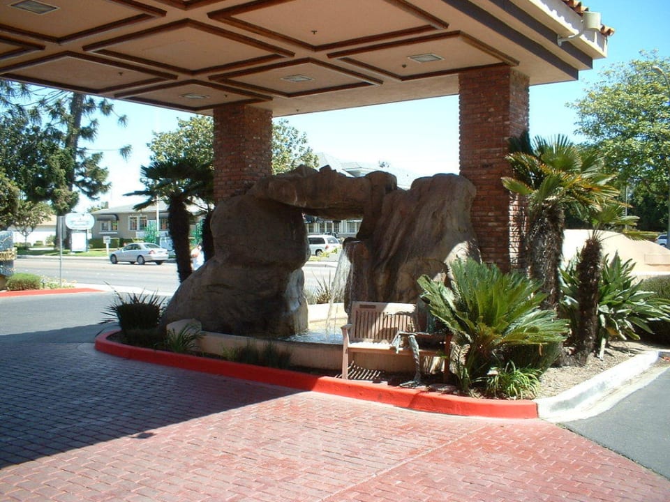 "Eingang" Hotel Historic Santa Maria Inn (Santa Maria) • HolidayCheck ...