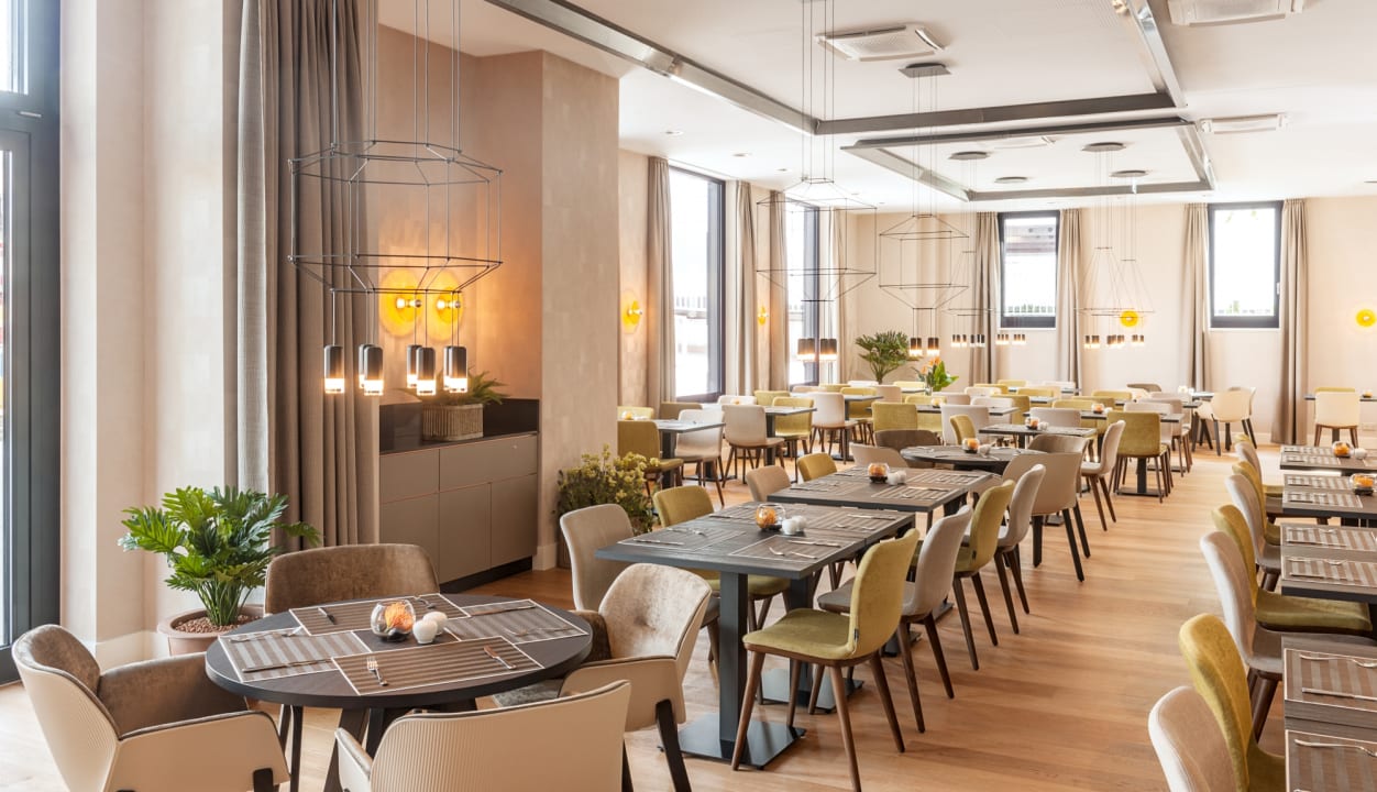 "Gastro" Hotel NH Essen (Essen) • HolidayCheck (Nordrhein-Westfalen ...