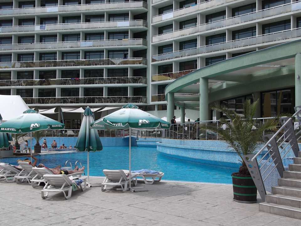 "Der große Pool" Hotel Marvel (Sonnenstrand) • HolidayCheck (Bulgarien ...