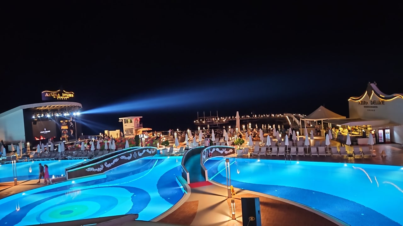 "Pool" Azura Deluxe Resort & Spa Hotel (Avsallar) • HolidayCheck ...