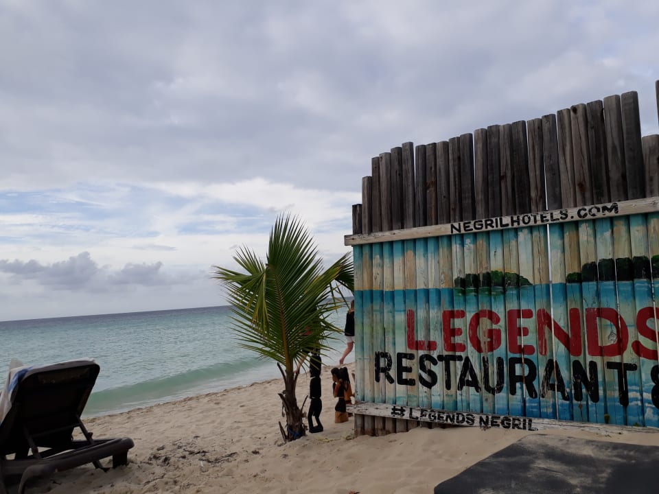 "Gastro" Hotel Legends Beach Resort (Negril) • HolidayCheck (Cornwall ...