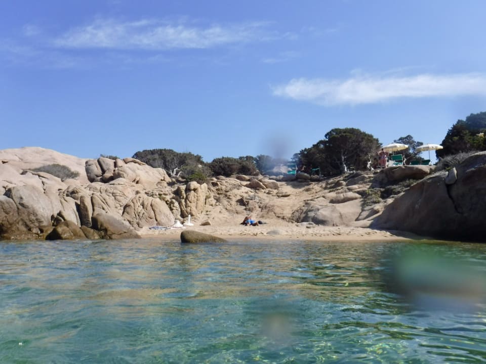 "Hoteleigener Strand (Sich..." Clubhotel Baja Sardinia (Baja Sardinia ...
