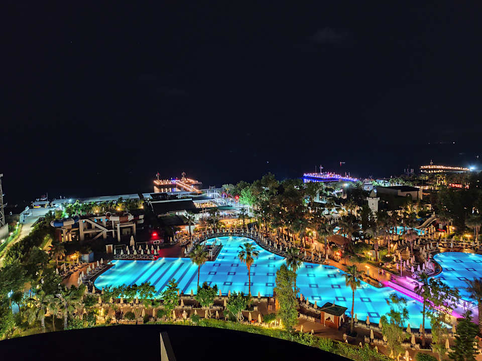 "Bei Nacht " Hotel Delphin Imperial (Lara) • HolidayCheck (Türkische ...
