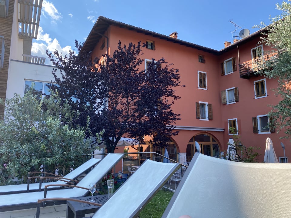 "Pool" Hotel Al Maso (Riva del Garda) • HolidayCheck (Trentino | Italien)