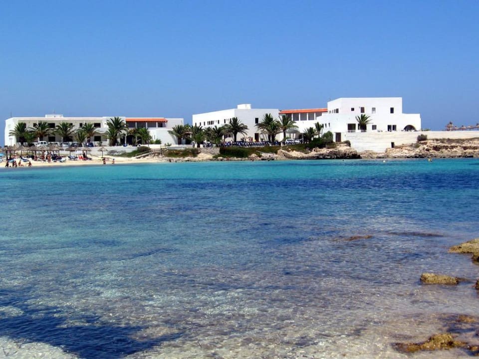 "Hotel Roccabella visto da..." Hotel Roca Bella (Es Pujols ...