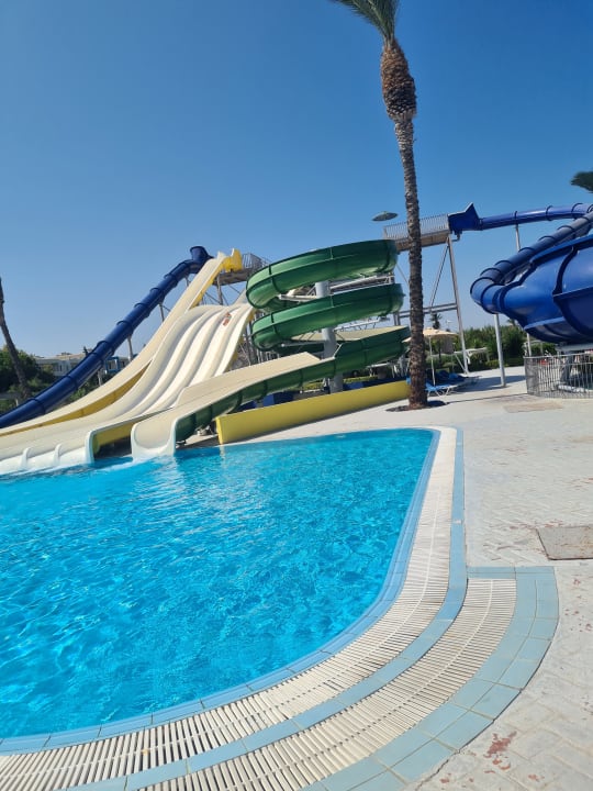 "Pool" Blue Bay Hotel (Ialysos) • HolidayCheck (Rhodos | Griechenland)