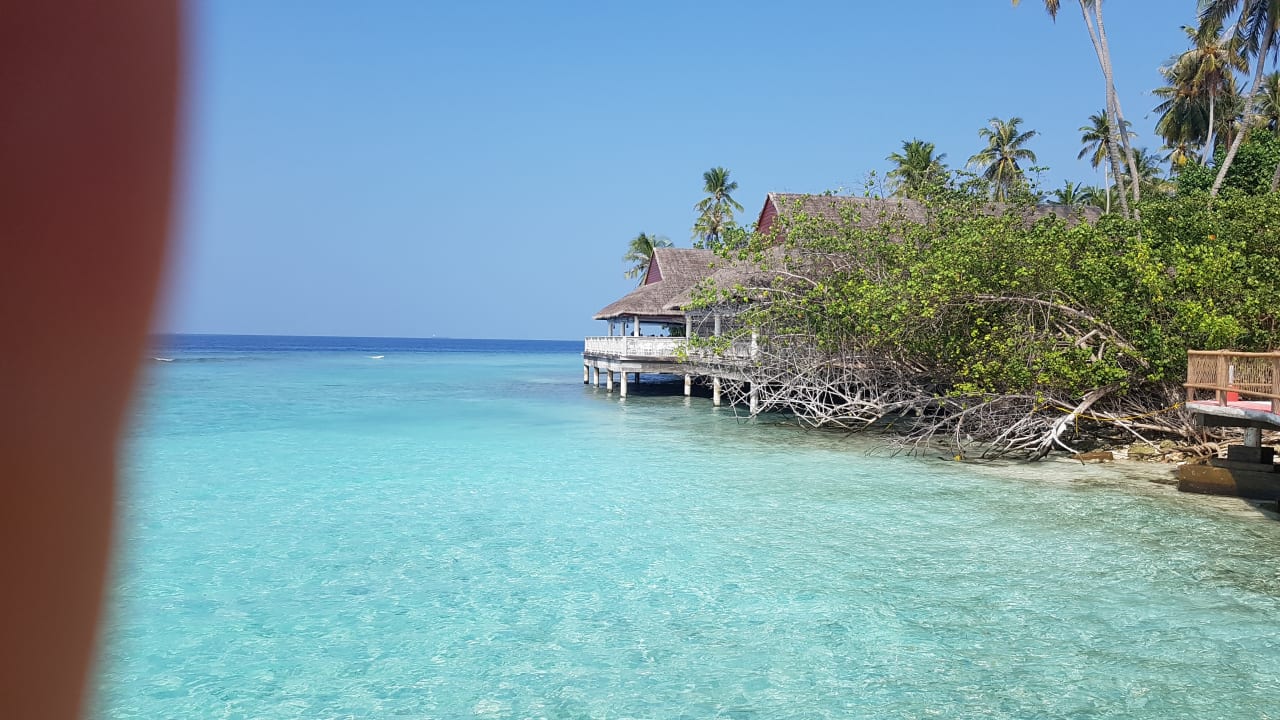 "Strand" Malahini Kuda Bandos Resort (Hulhumalé) • HolidayCheck (Kaafu ...