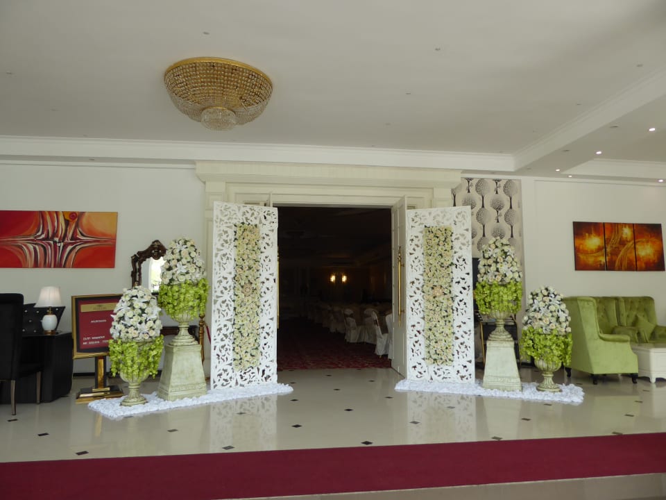 "Lobby" The Covanro (Gampaha) • HolidayCheck (Sri Lanka Westküste | Sri ...