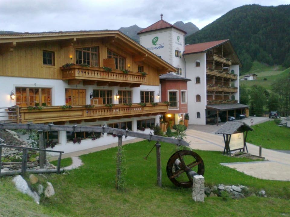 "Hotel Quelle " Hotel Quelle Nature Spa Resort (Gsies) • HolidayCheck ...