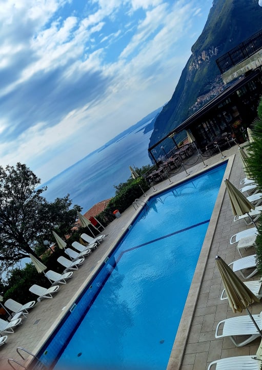 "Zimmer" Hotel & Residence La Rotonda (Tignale) • HolidayCheck ...