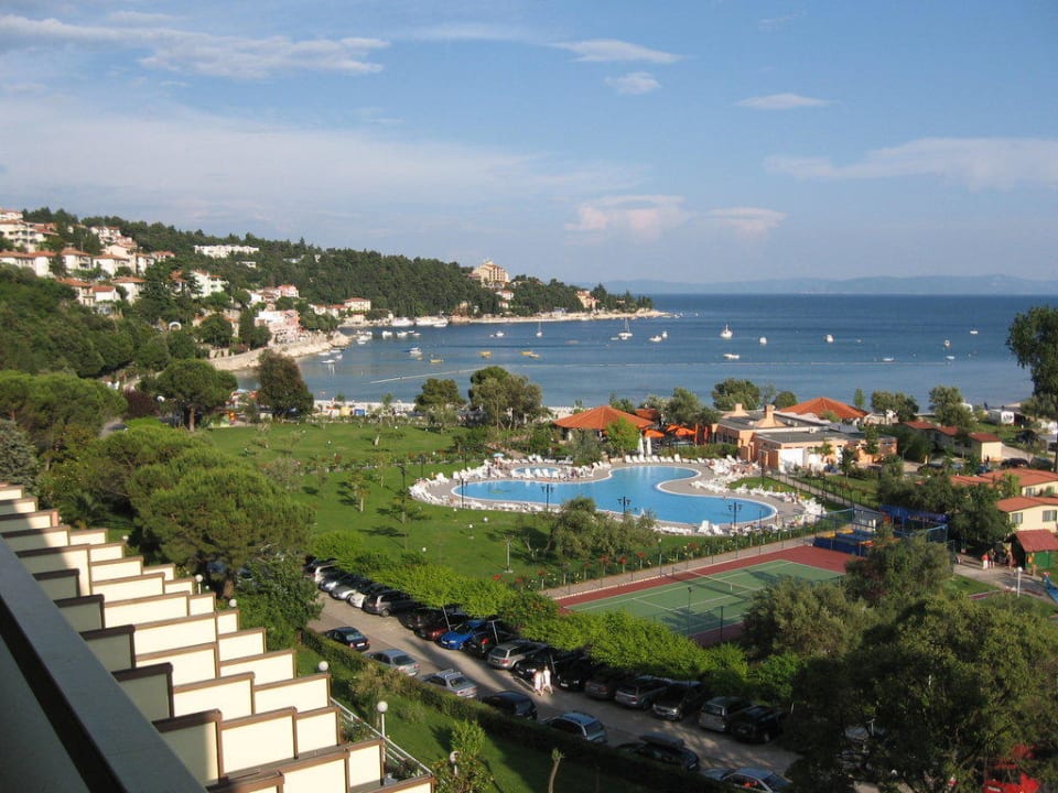 "Blick vom Fenster in die ..." Maslinica Hotels & Resorts (Rabac ...