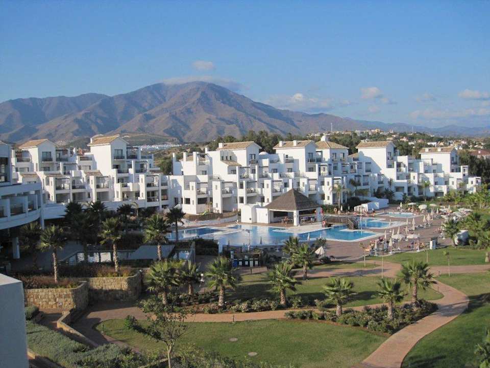 "Blick auf Landseite" Estepona Hotel & Spa Resort (Estepona ...