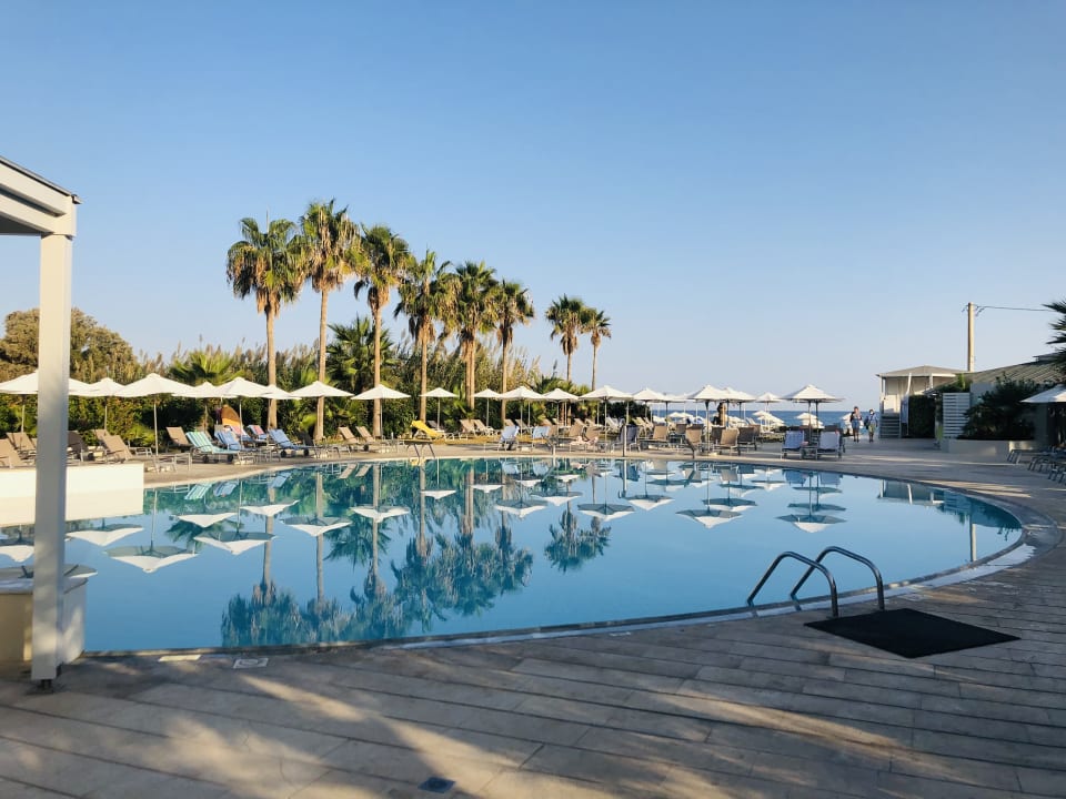 "Mittagessen " Hotel Minos Mare Beach (Platanes) • HolidayCheck (Kreta ...