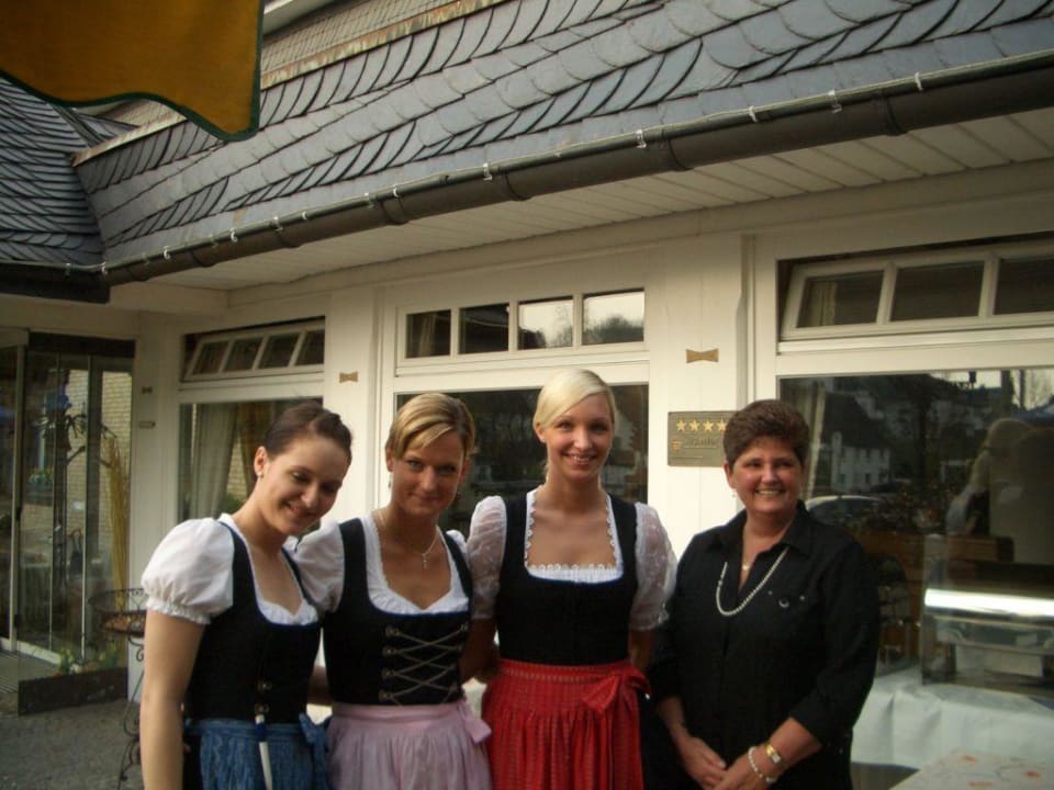 "Hübsche Mädels waren imme..." Landhaus Wacker (Wenden) • HolidayCheck ...