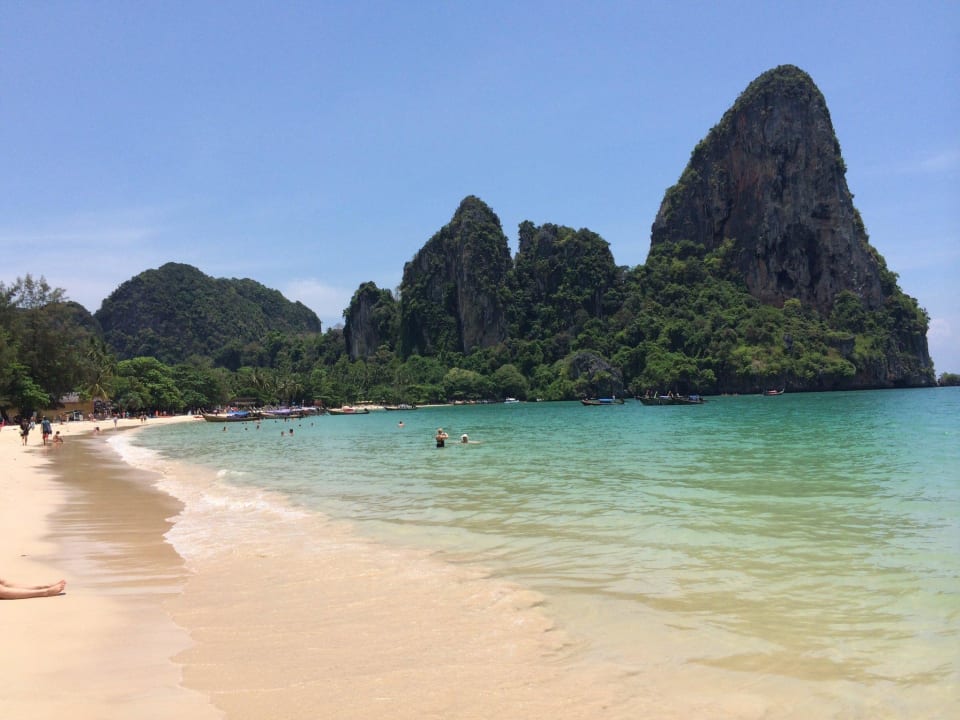 "Morgens und Abends sehr r..." Sand Sea Resort (Railey Beach ...