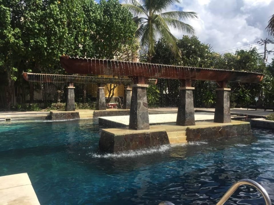 "Pool" Hard Rock Hotel Bali (Kuta) • HolidayCheck (Bali | Indonesien)