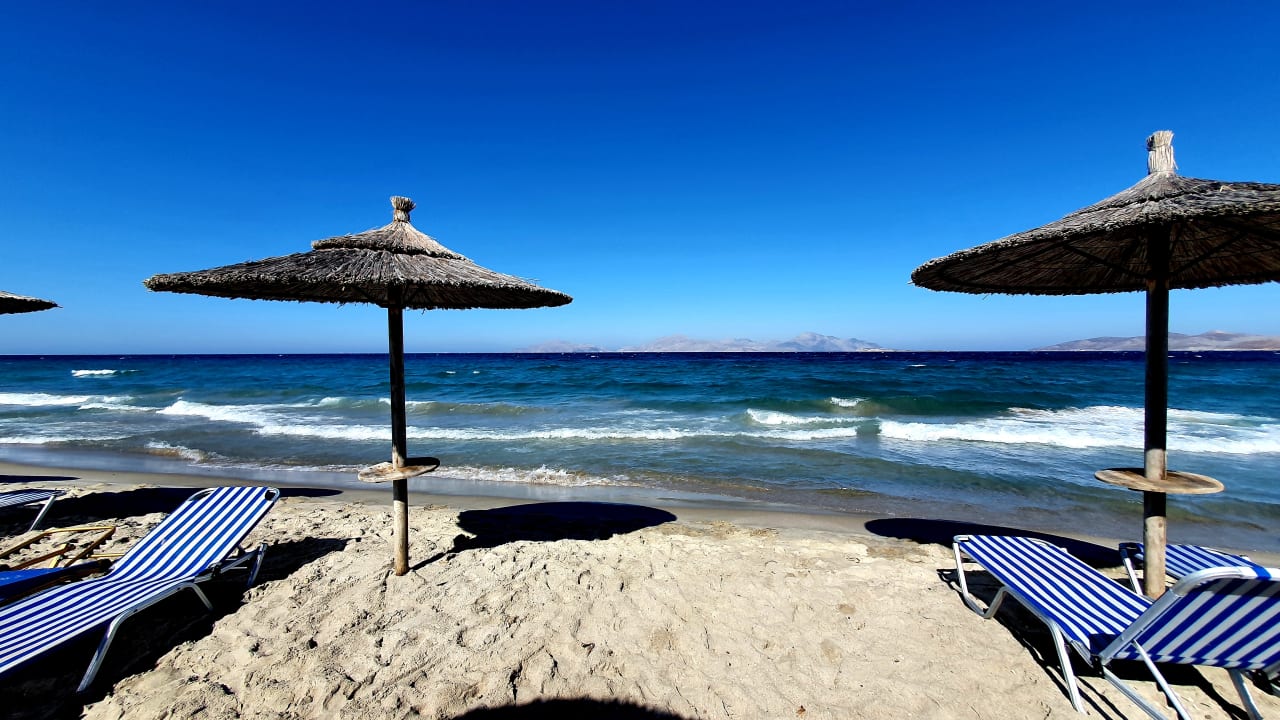 "Strand" Sandy Beach Hotel & Family Suites (Marmari) • HolidayCheck ...