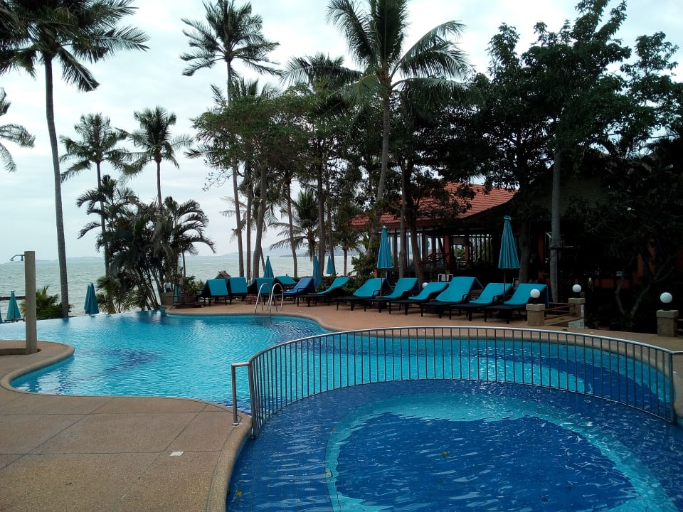 "Pool" Pinnacle Samui Resort (Maenam) • HolidayCheck (Koh Samui | Thailand)