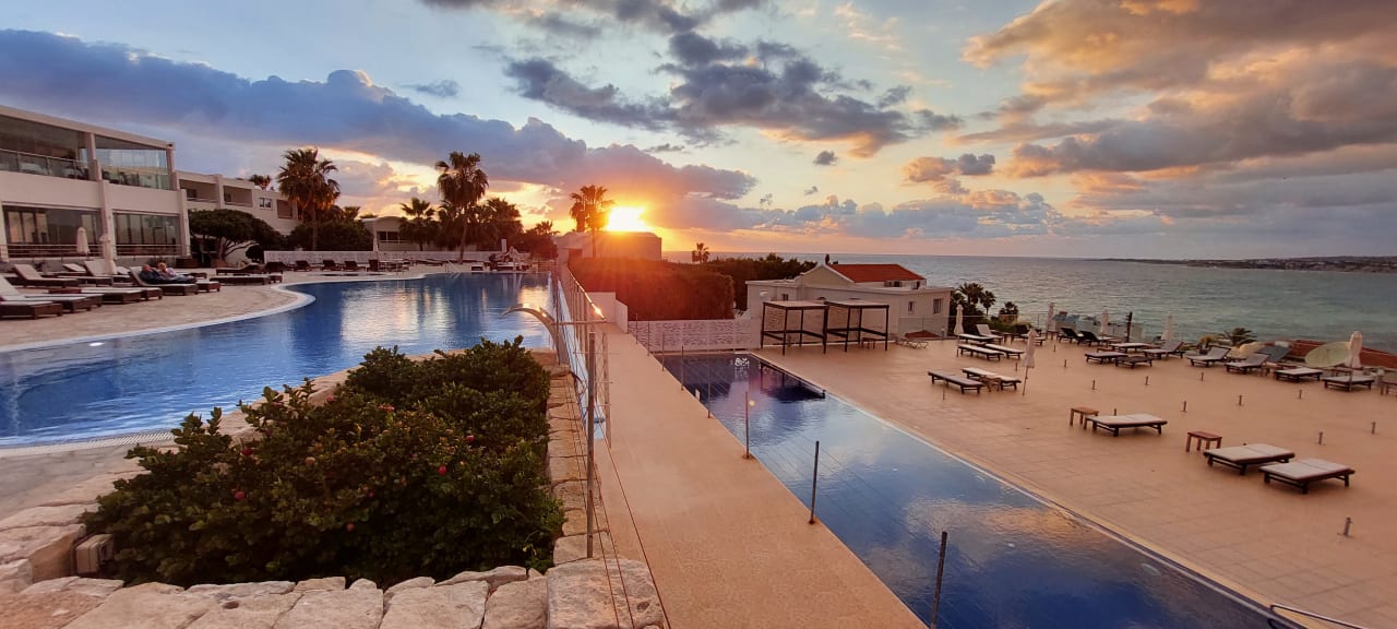 "Pool" Theo Sunset Bay Hotel (Kissonerga) • HolidayCheck (Südzypern ...