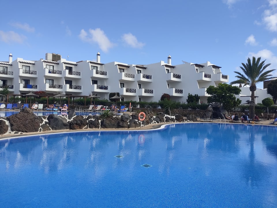 "Pool" allsun App.-Hotel Albatros (Costa Teguise) • HolidayCheck ...