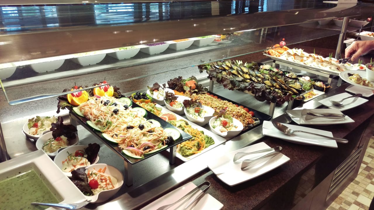 "Buffet am Abend" Sol Costa Atlantis Tenerife (Puerto de la Cruz ...