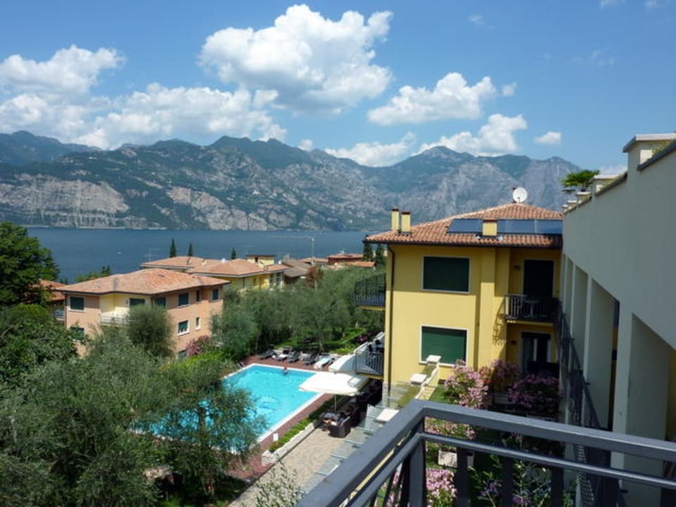 "Blick vom Balkon auf den ..." Wellness Hotel Casa Barca (Malcesine ...