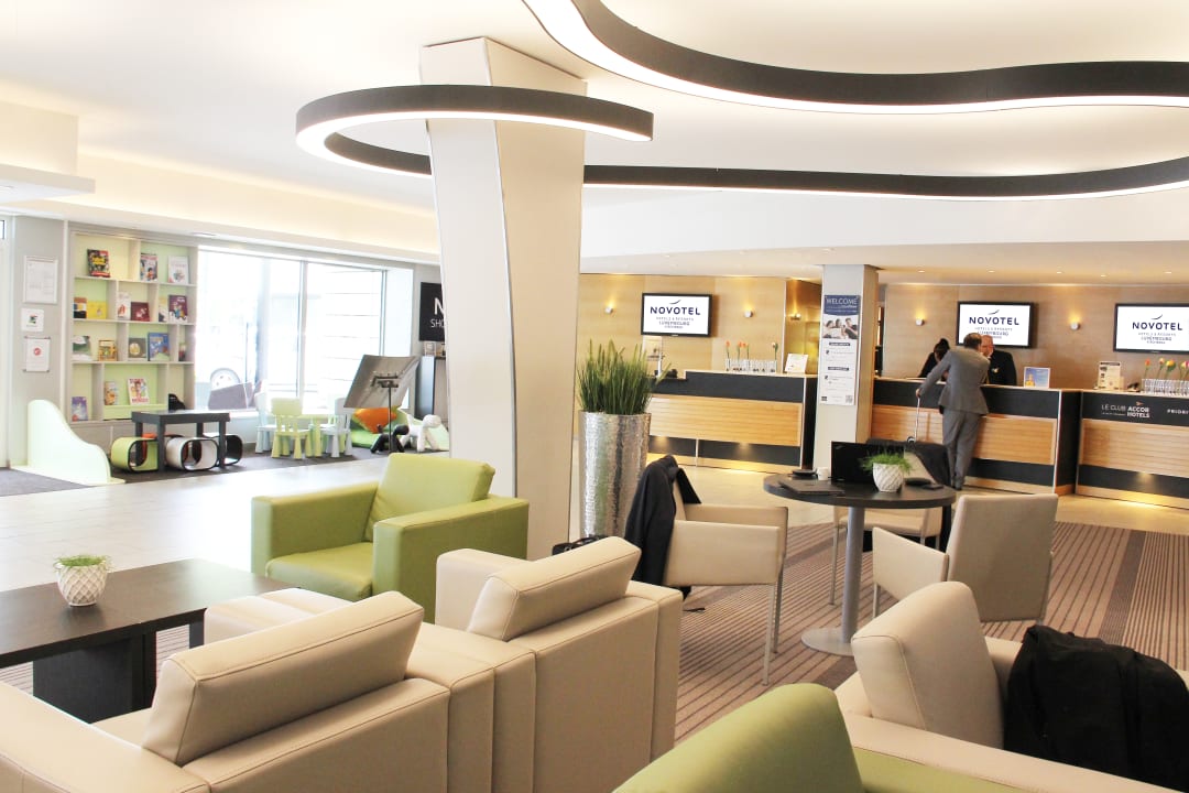 "Lobby" Hotel Novotel Kirchberg (Luxemburg Stadt) • HolidayCheck ...