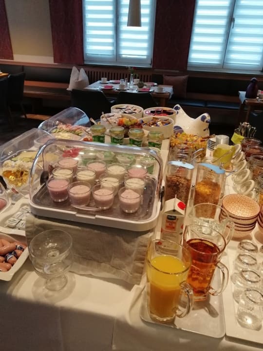 "Frühstücksbuffet" Hotel Schlosserwirt (Mering) • HolidayCheck (Bayern ...
