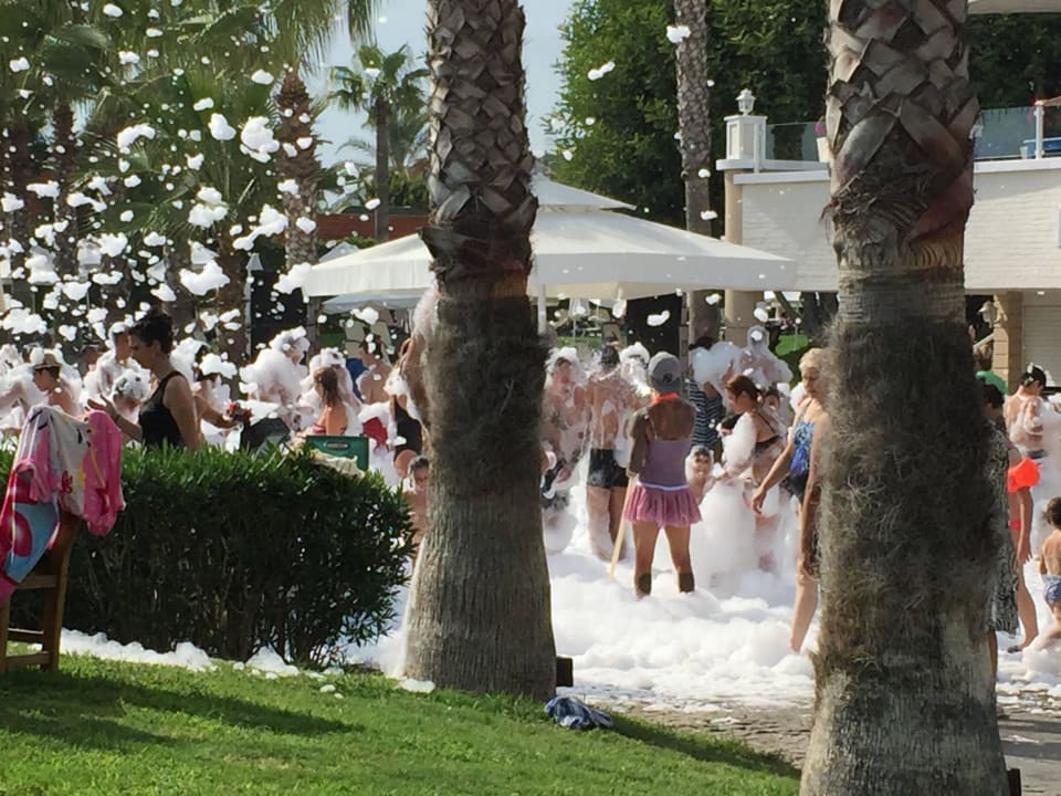 "Schaumparty" Limak Atlantis De Luxe Hotel & Resort (Belek ...