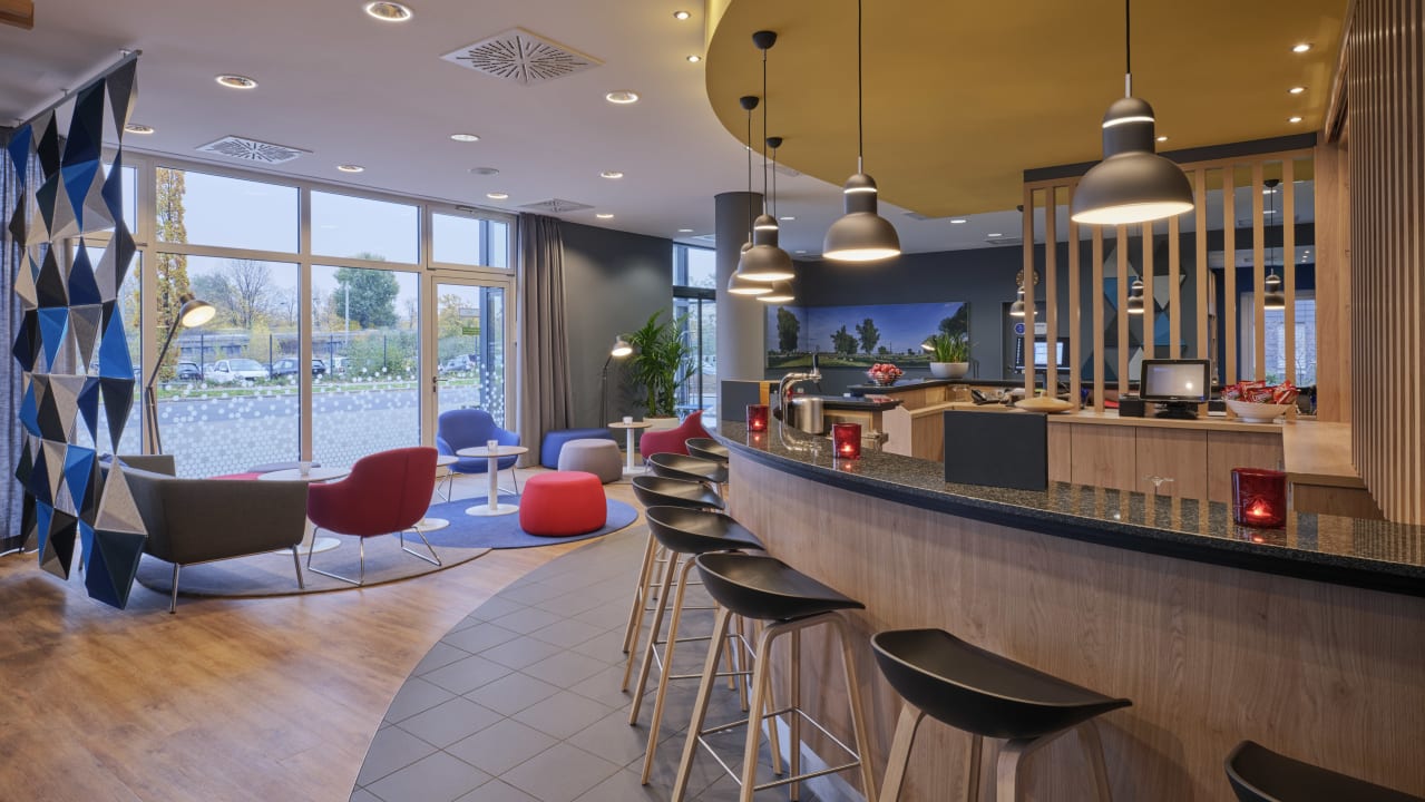 "Lobby" Holiday Inn Express Düsseldorf - City Nord (Düsseldorf ...