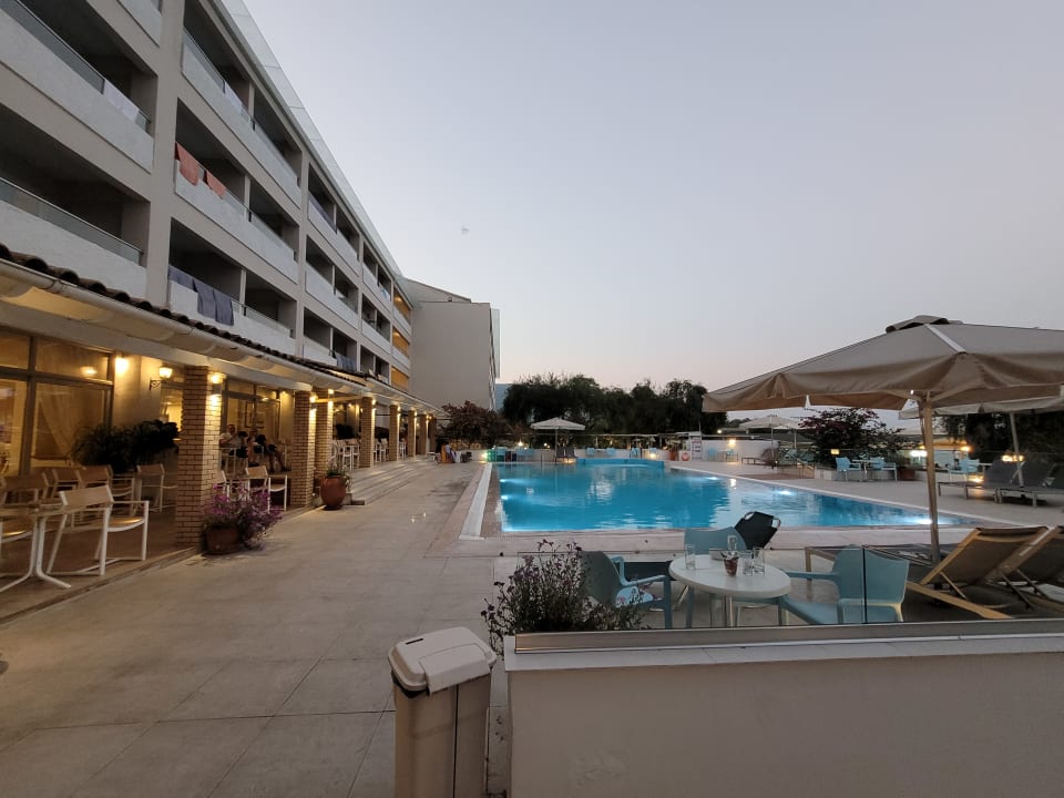 "Außenansicht" Elea Beach Hotel (Dassia) • HolidayCheck (Korfu ...