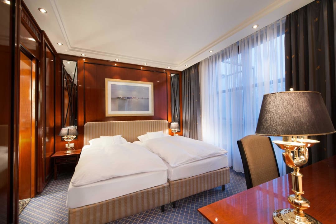 "Suite Schlafzimmer" Maritim Hotel am Schlossgarten Fulda (Fulda ...