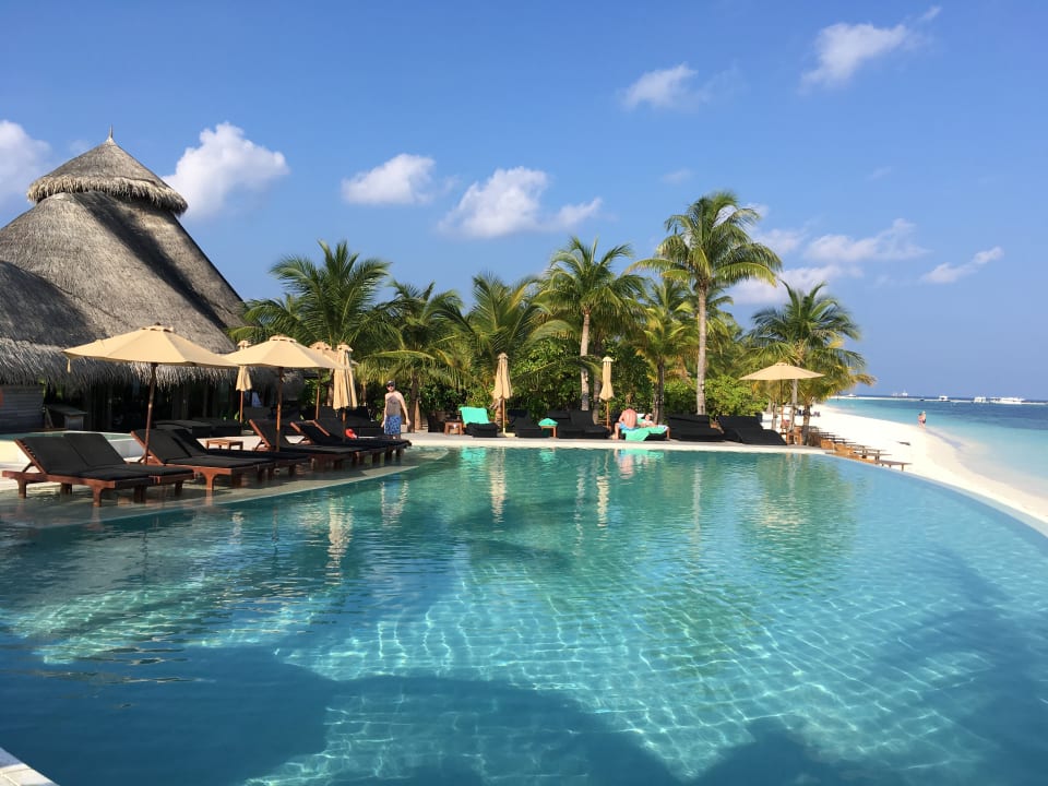 "Pool im Sangu-Bereich" Kuredu Island Resort & Spa (Hinnavaru ...