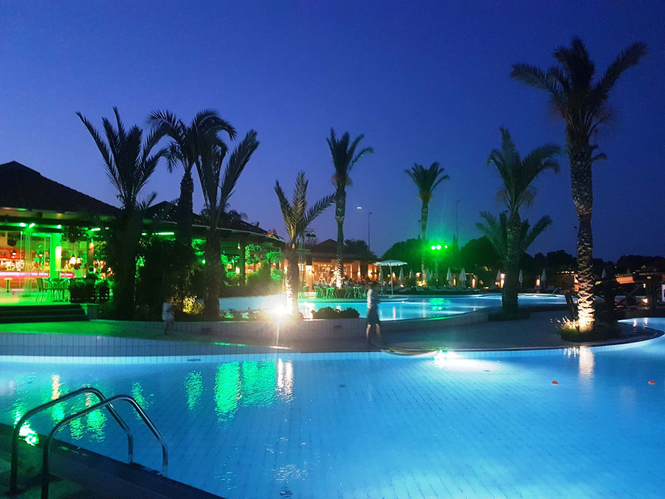 "Pool" ROBINSON CYPRUS (Alaminos) • HolidayCheck (Südzypern | Zypern)