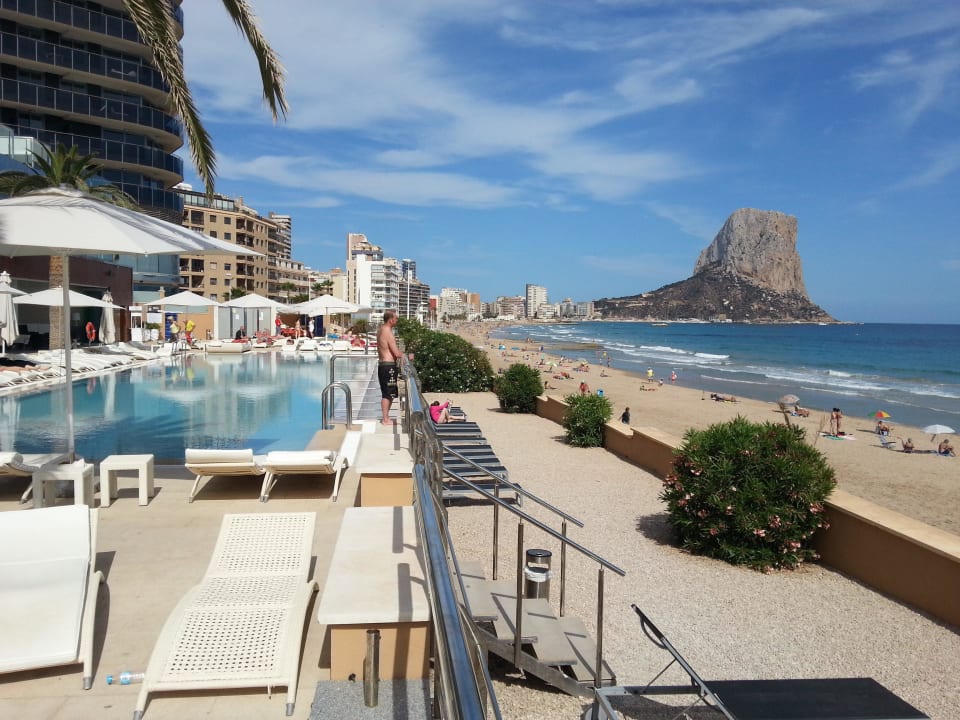 "Blick auf Pool und Strand" Gran Hotel Sol Y Mar (Calp / Calpe ...