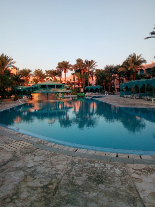 "Pool" Hotel Le Pacha Beach Resort (Hurghada) • HolidayCheck (Hurghada ...