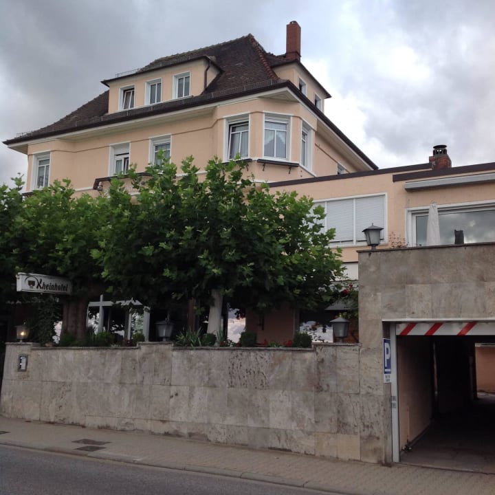 "Our Home Away from Home" Rhein-Hotel Nierstein (Nierstein ...