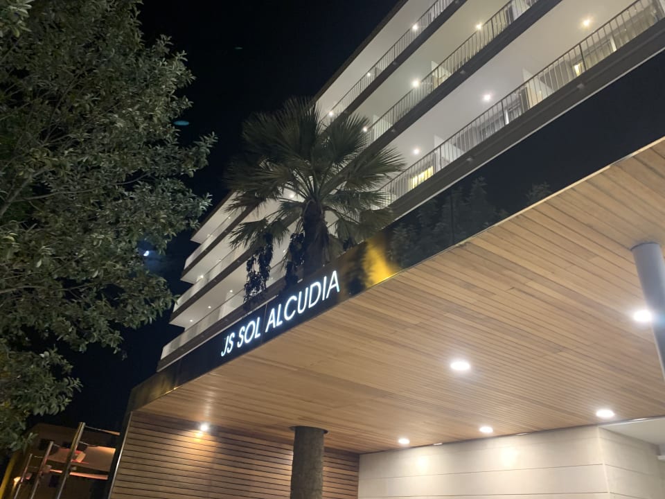 "Ausblick" JS Hotel Sol de Alcudia (Alcudia) • HolidayCheck (Mallorca ...