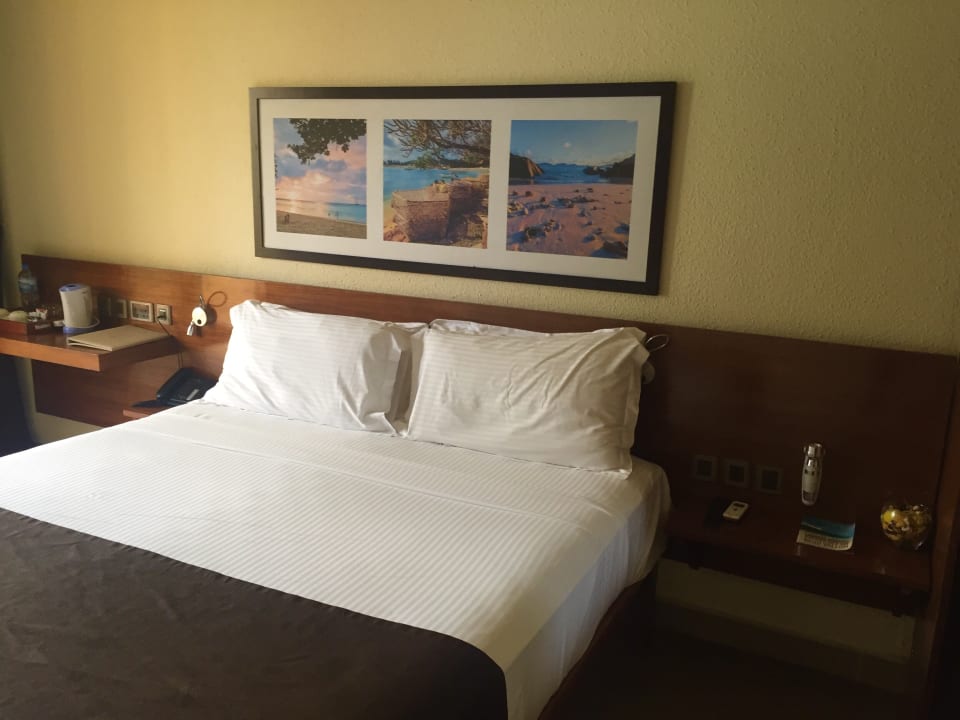 "Zimmer 219 mit Meerblick" Coral Strand Smart Choice Hotel (Beau Vallon ...