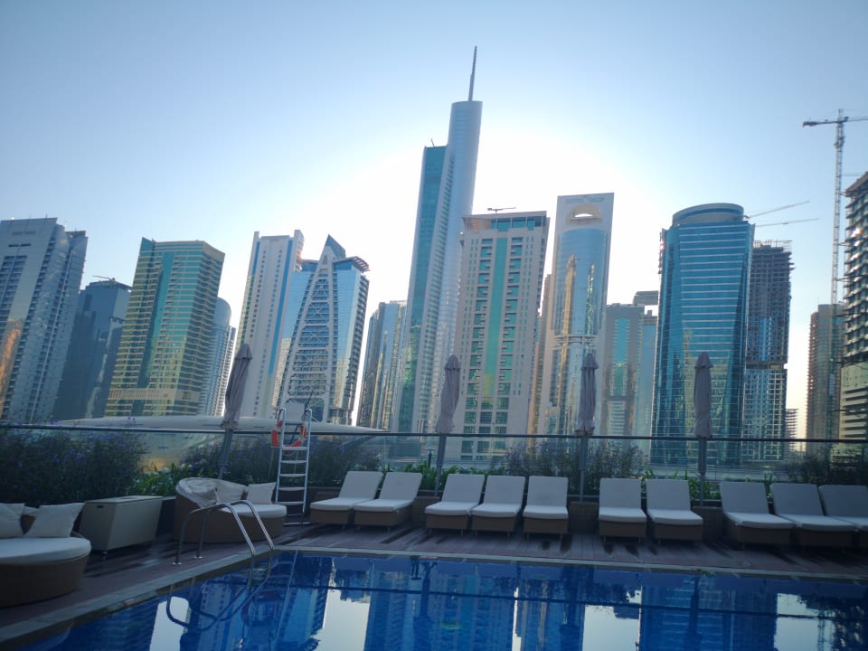 "Ab Mittag um 13 Uhr dann ..." Millennium Place Marina (Dubai ...