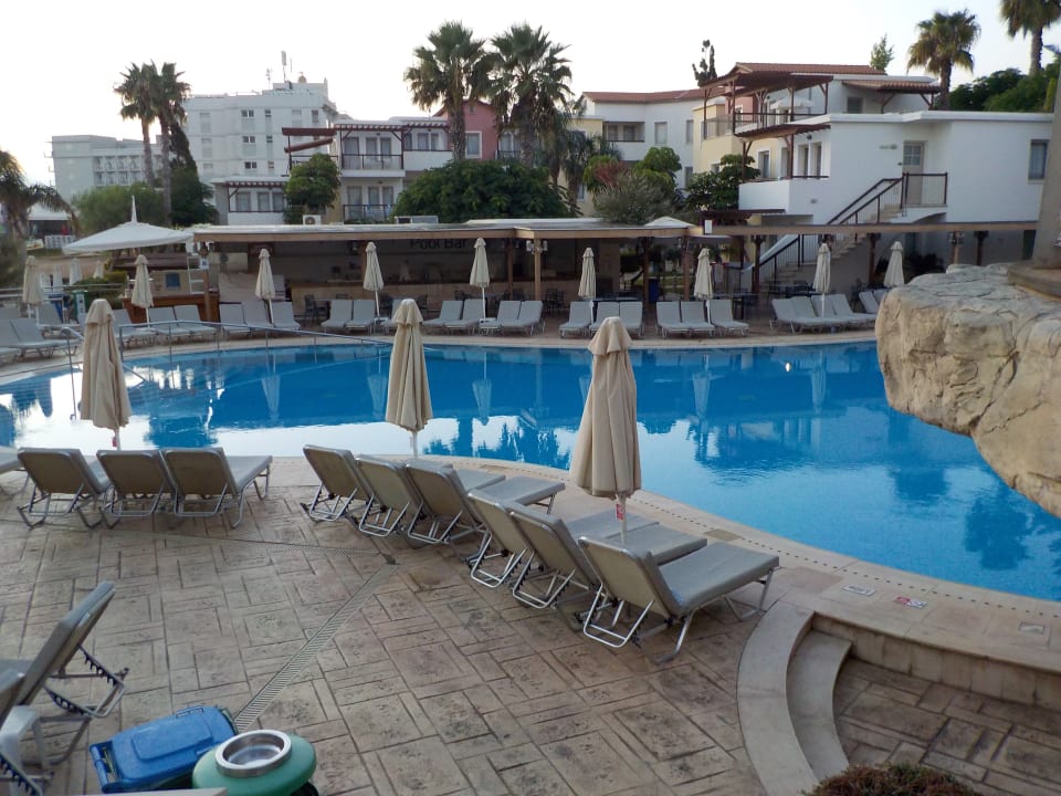 "Pool" Louis Althea Beach Hotel (Protaras) • HolidayCheck (Südzypern ...