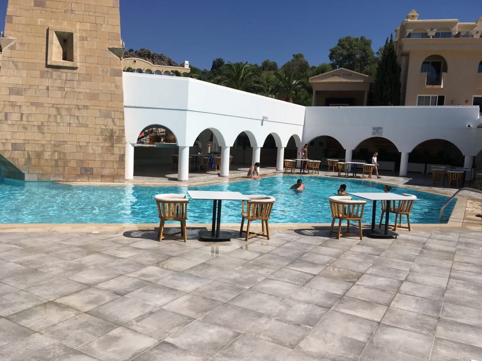 "Blick auf Pool und Restau..." Lindos Royal Resort (Kalathos ...