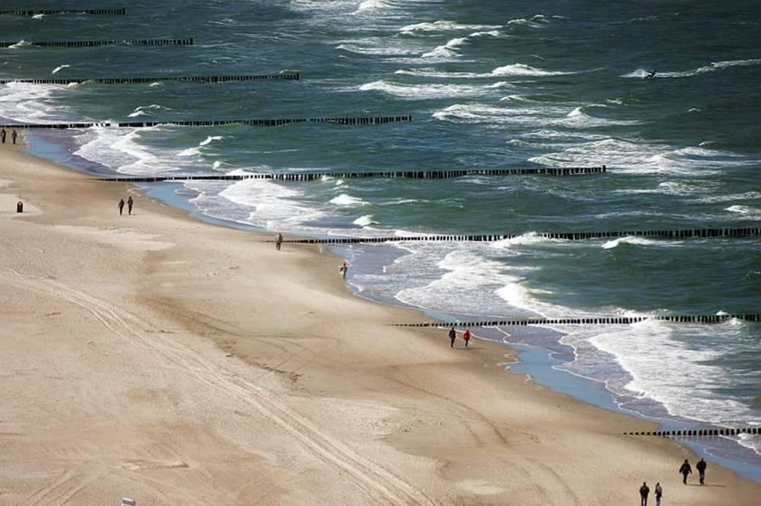 "Strand von Warnemünde" DJH Jugendherberge Warnemünde (Rostock ...