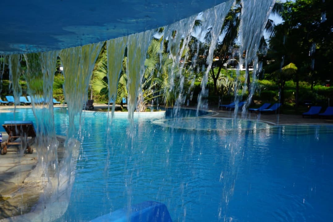 "Pool" Diani Sea Resort (Diani Beach) • HolidayCheck (Provinz Coast ...